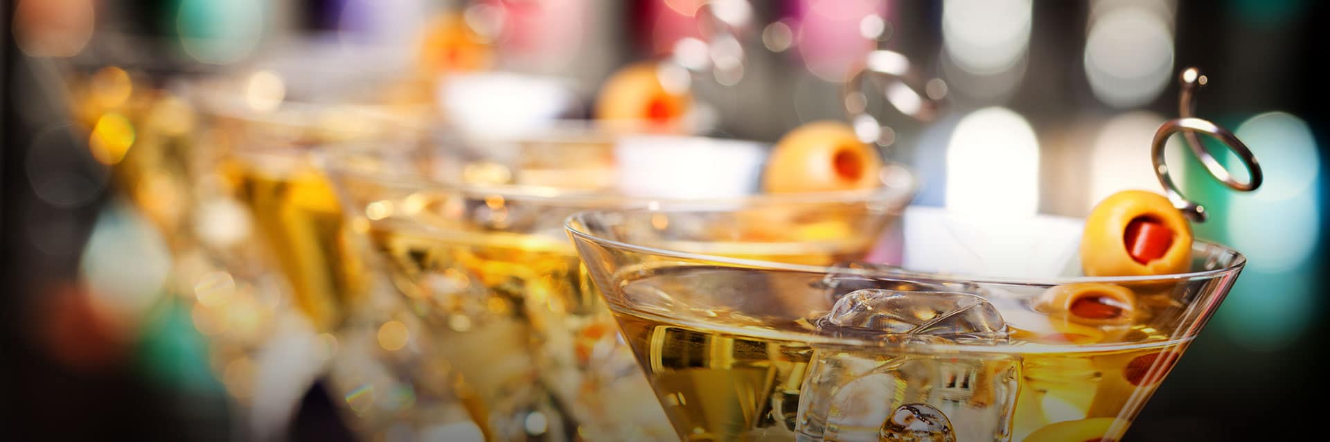 Een cocktailbar huren met cocktailshaker & cocktails?